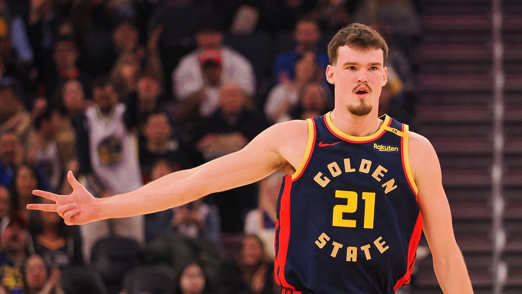 Basketballer Post maakt indruk voor Warriors: 20 punten in één NBA-duel