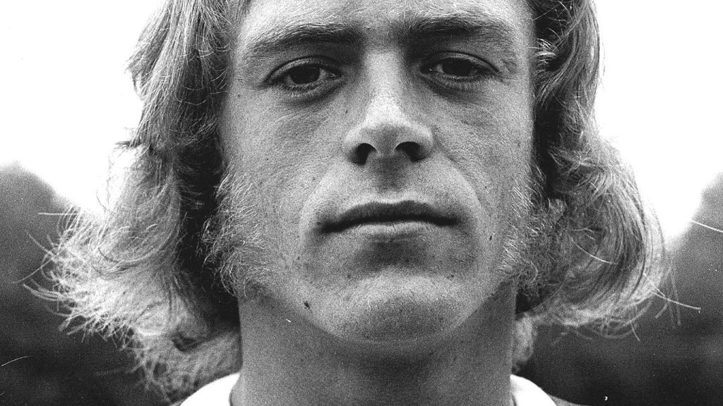 Johnny Rep nog altijd kwetsbaar na hartinfarct: 'Ze zeggen dat ik bijna ...