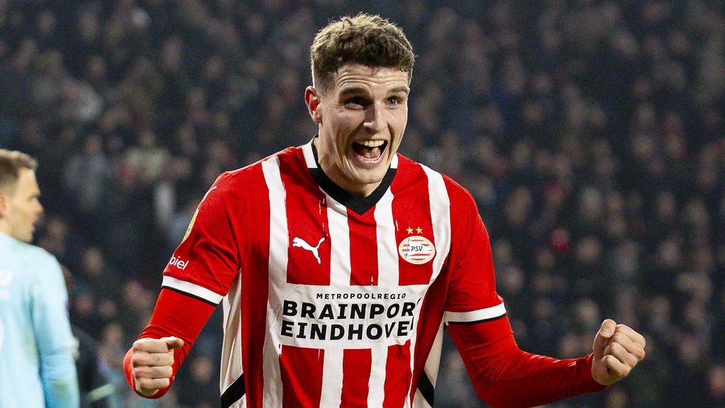 PSV wint topper van Feyenoord en is halvefinalist in KNVB-beker
