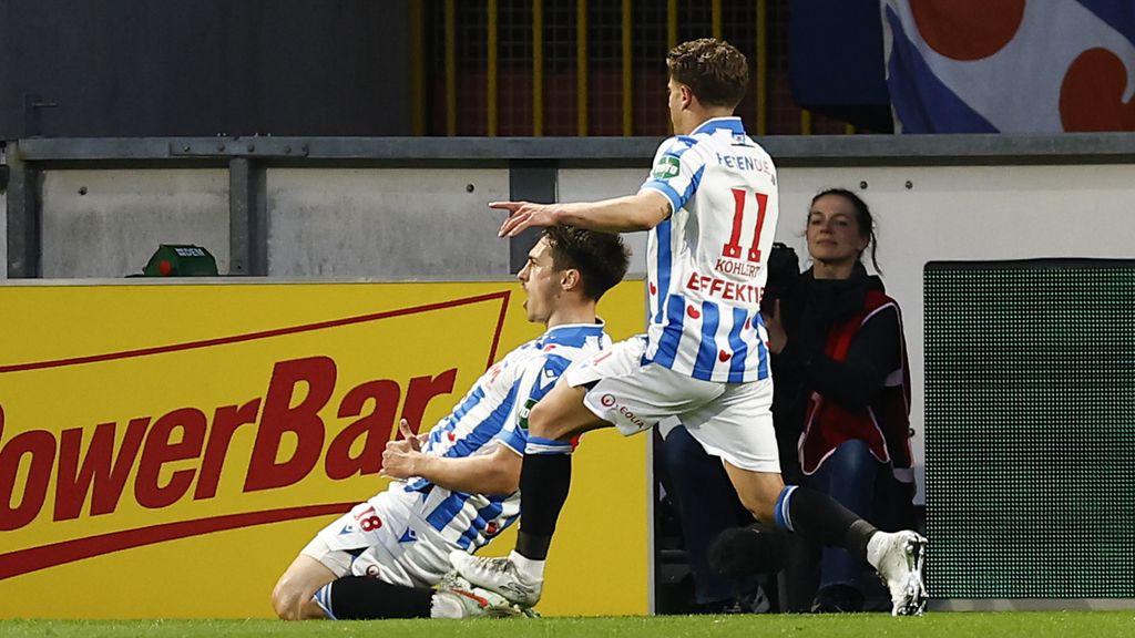 Heerenveen wint eenvoudig van Willem II • Play-offs lonken voor de Friezen