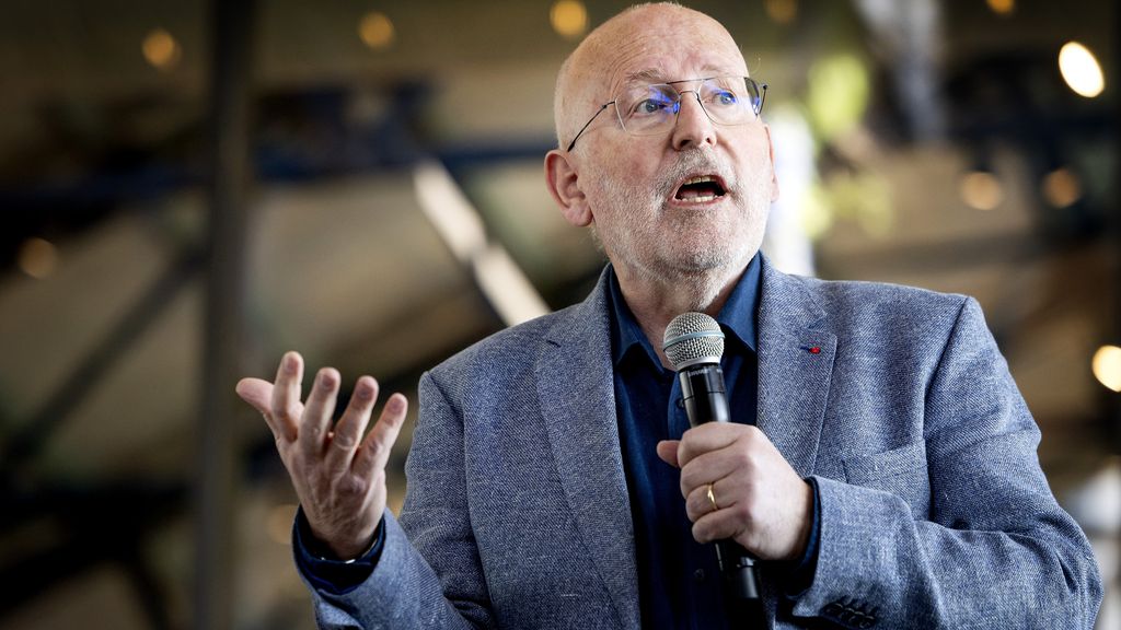 Timmermans wil beweging 'van en voor de middenklasse'
