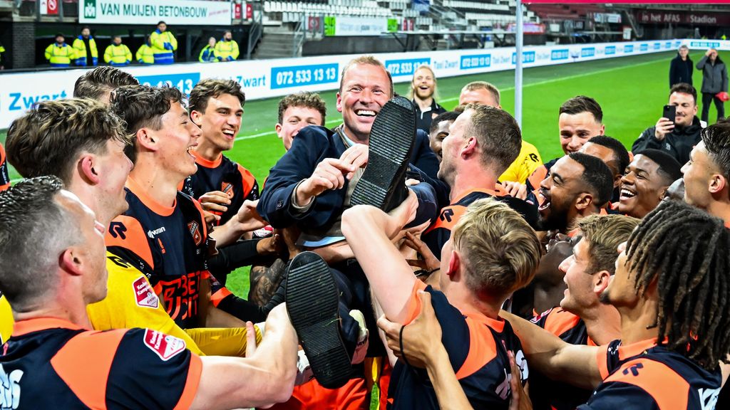 Volendam viert promotie met volledig Nederlandse selectie: 'Begrijpen ...