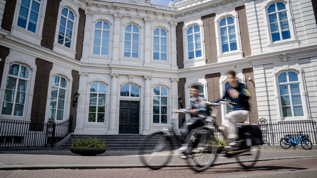 Raad van State: democratie in Nederland staat onder druk