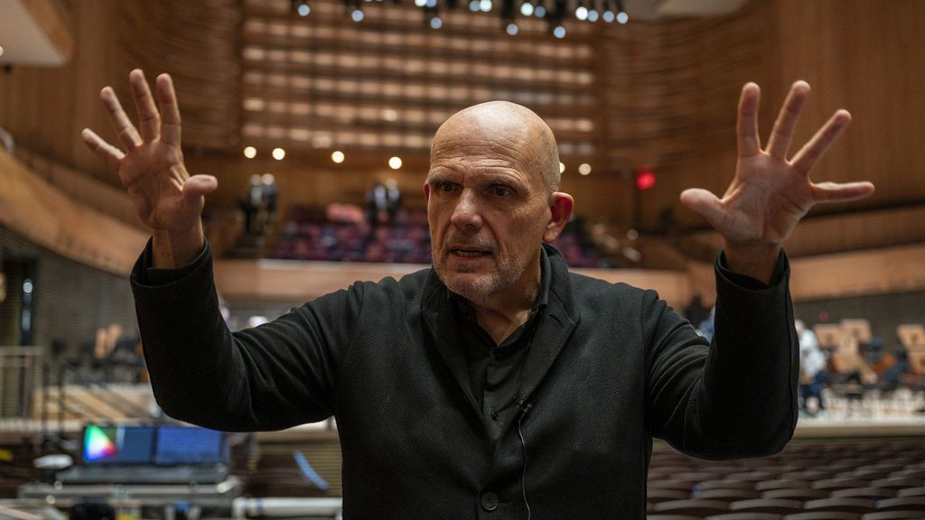 Jaap van Zweden beschuldigd van wangedrag, dirigent zegt veeleisend te zijn