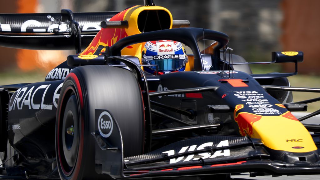 Verstappen zet derde tijd neer in tweede training in Barcelona, Piastri de snelste