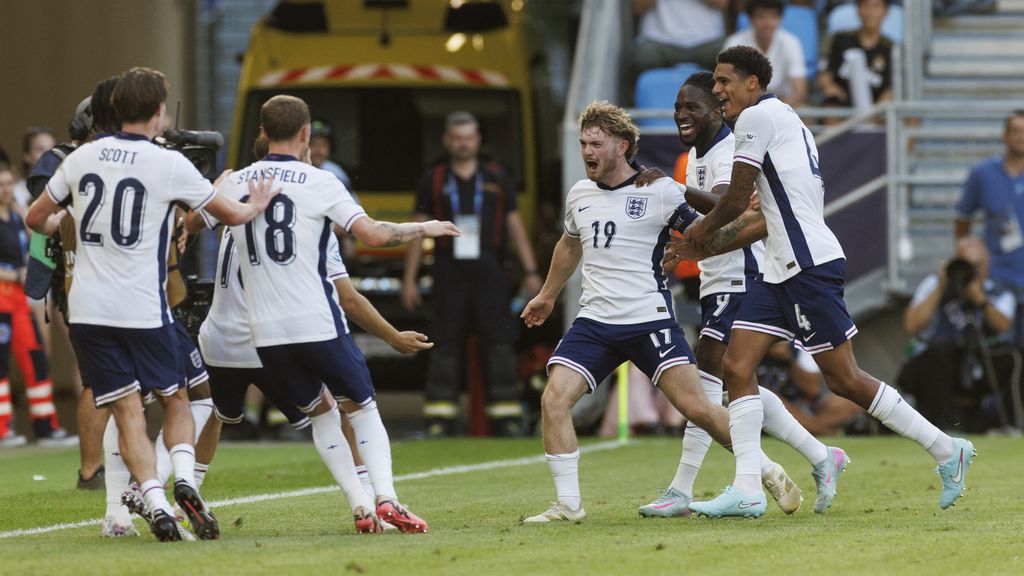 Twee goals Elliott kwellen Jong Oranje, ondanks fraaie goal invaller Ohio