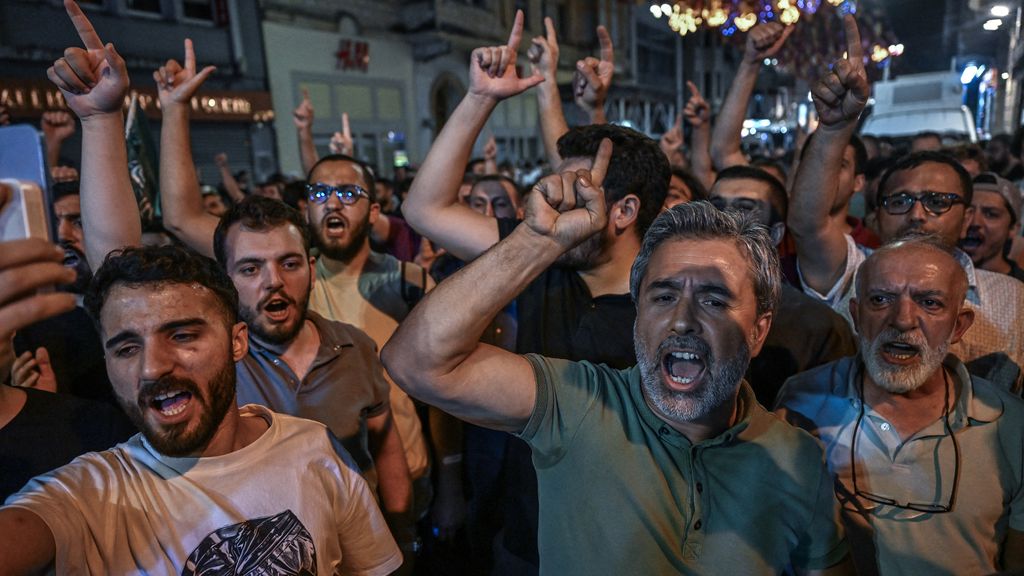 Drie cartoonisten opgepakt in Turkije om 'Mohammed-cartoon'