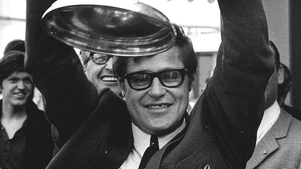 'IJzeren Rinus' Israël was ook de man van het spelinzicht en de lange ...