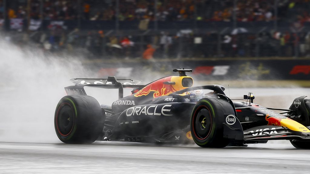 Norris wint op Silverstone, Verstappen vijfde • Hülkenberg stunt met derde plek