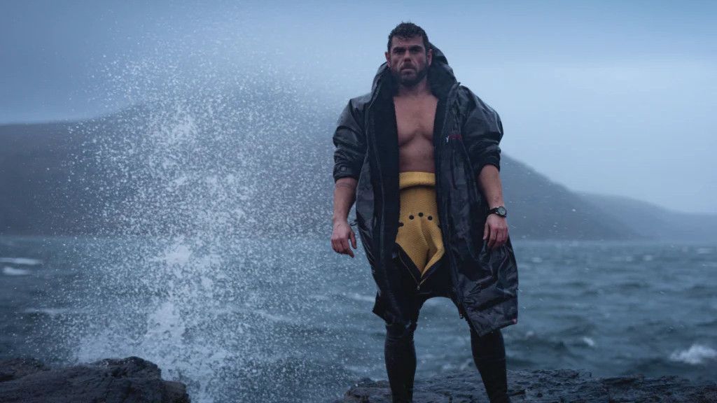 Wow: 'Britse Thor' zwemt een rondje om IJsland heen