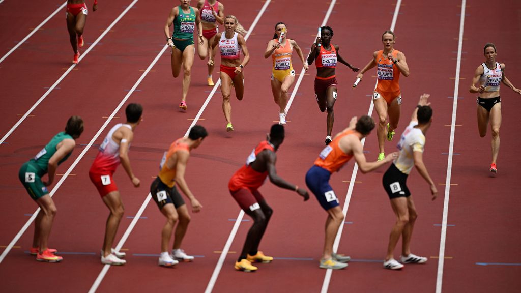 De 4x400 meter gemengd werd razendsnel een Nederlandse specialiteit