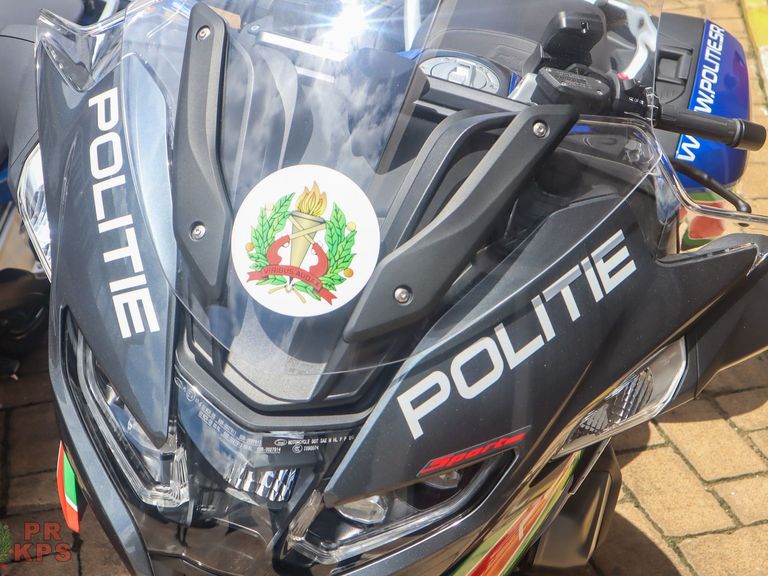 Politie deelt naam en foto verdachte moord op Sherwin Peterhof