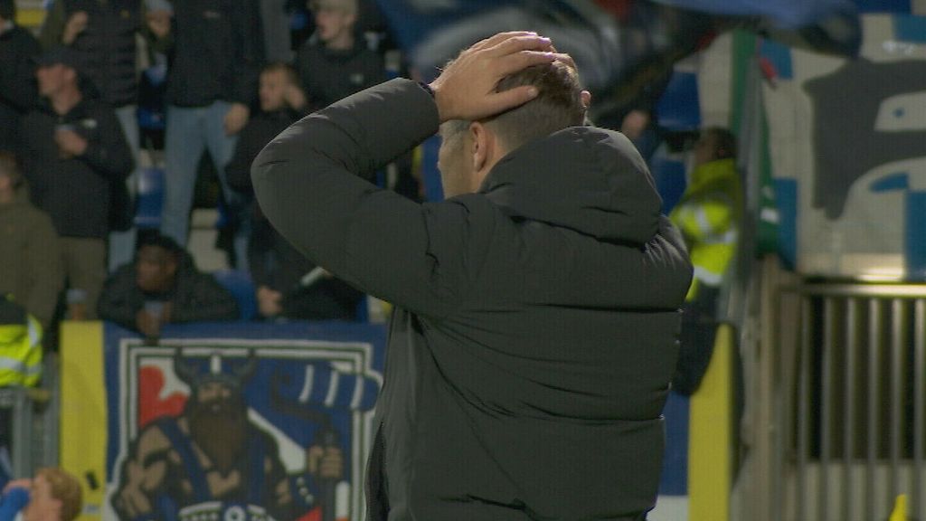 Dubbele kans Heerenveen: bal spat uiteen op de lat