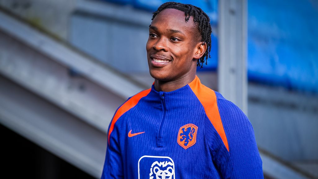 Wie is spits Emmanuel Emegha, het nieuwste lid van het Nederlands elftal?