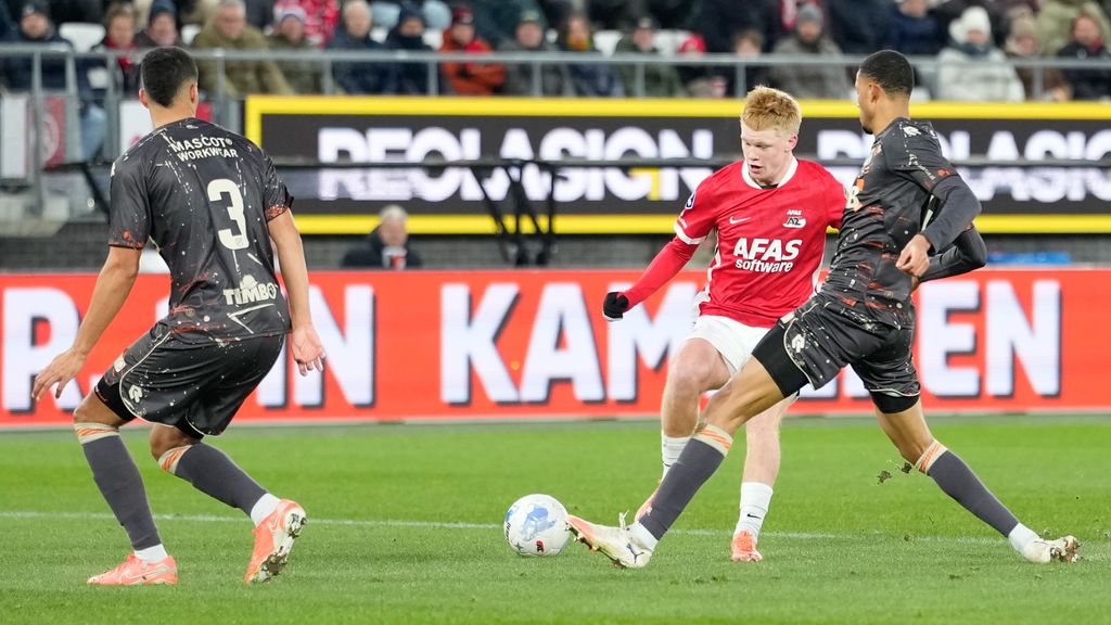 AZ bij rust op voorsprong tegen Volendam • Later koploper PSV tegen ...