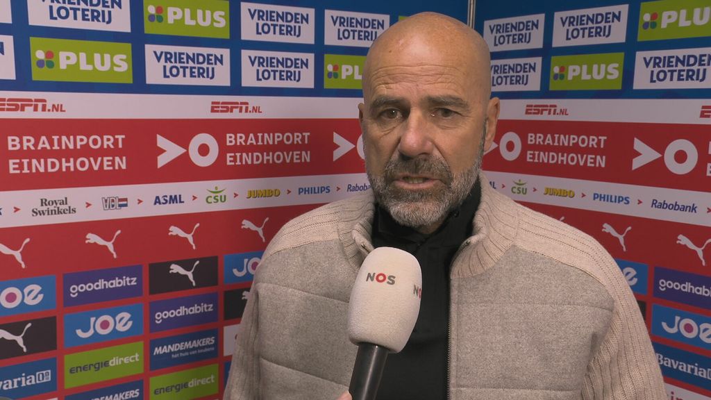 Bosz: 'Lijkt wel alsof er een vloek rust op de spitspositie'