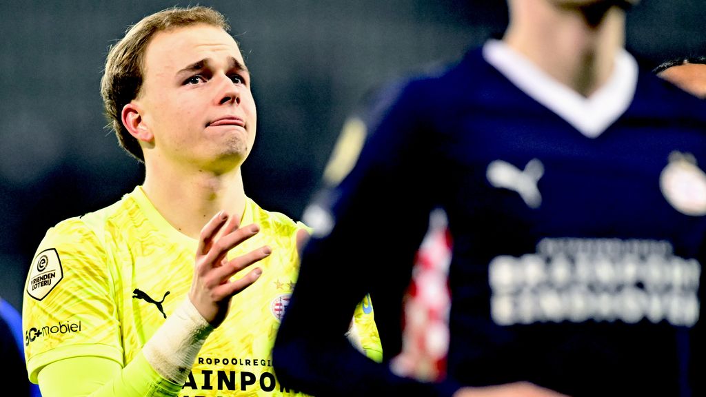 Derde keus Schiks keept voorlopig bij PSV, eerste doelman Kovár weken ...
