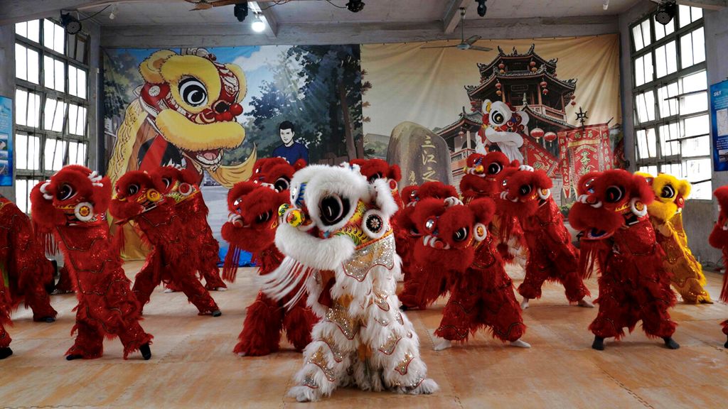 Young Chinese people revive ancient lion dance, seeking UNESCO ...