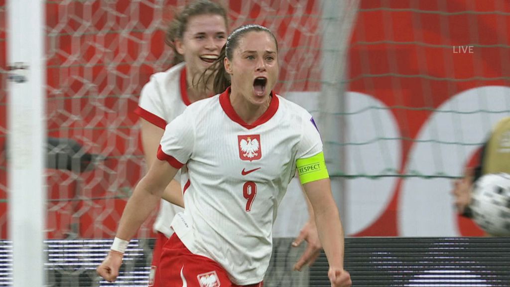 Pajor schiet Oranje overtuigend op achterstand na balverlies Miedema