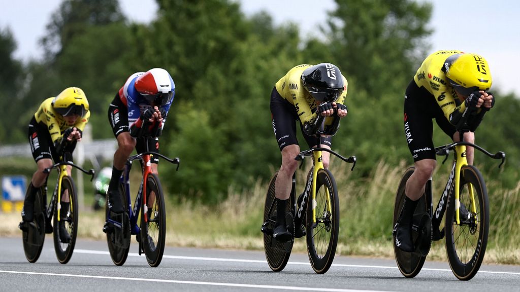 Vingegaard kan gerust zijn: Visma wint dé generale voor ploegentijdrit Tour