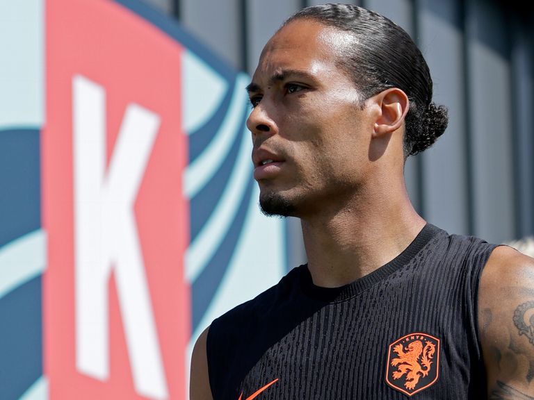WK-finale kan 100ste interland voor Van Dijk worden: 'Zou full circle zijn'
