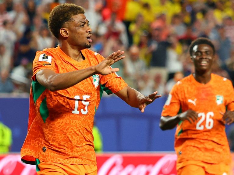 Nederland geeft twee keer een voorsprong weg tegen Japan